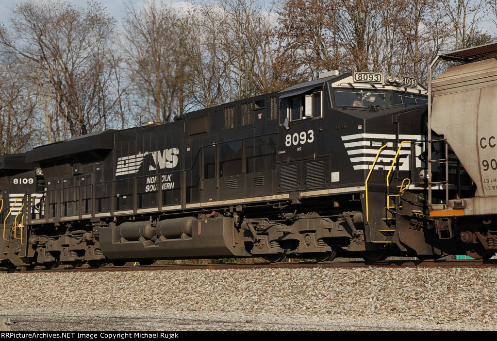 NS 8093